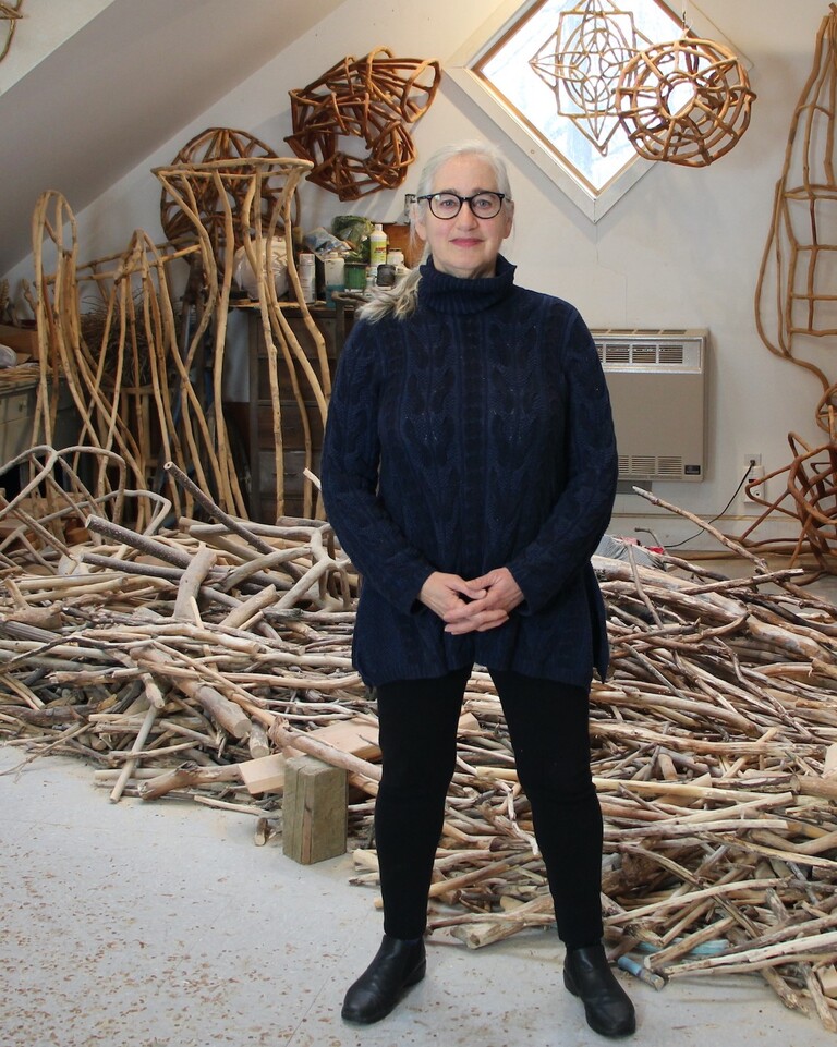 ZoneOne Arts – Weekly interviews with artists from around the world.